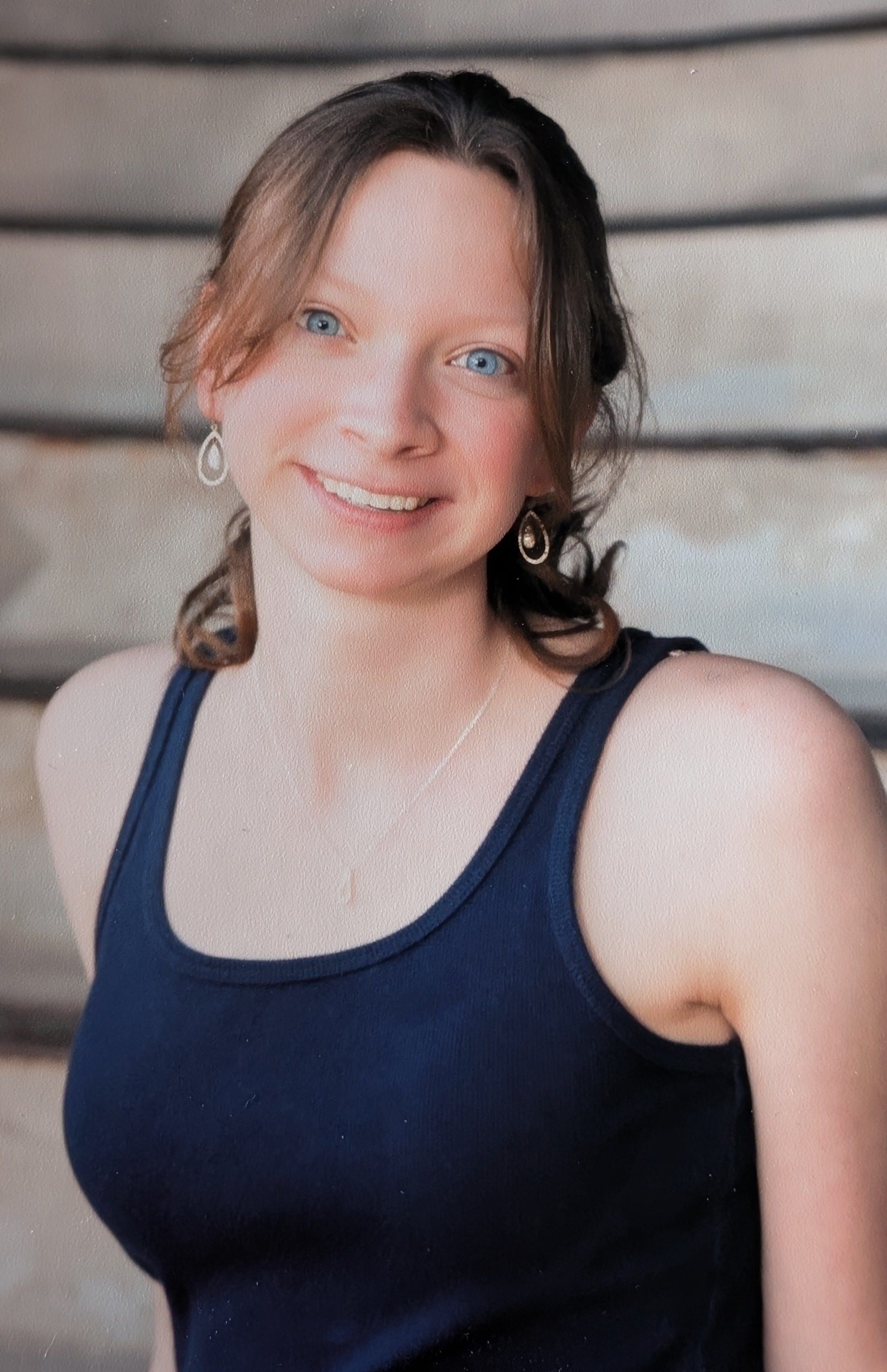 Courtney Moore – Medium