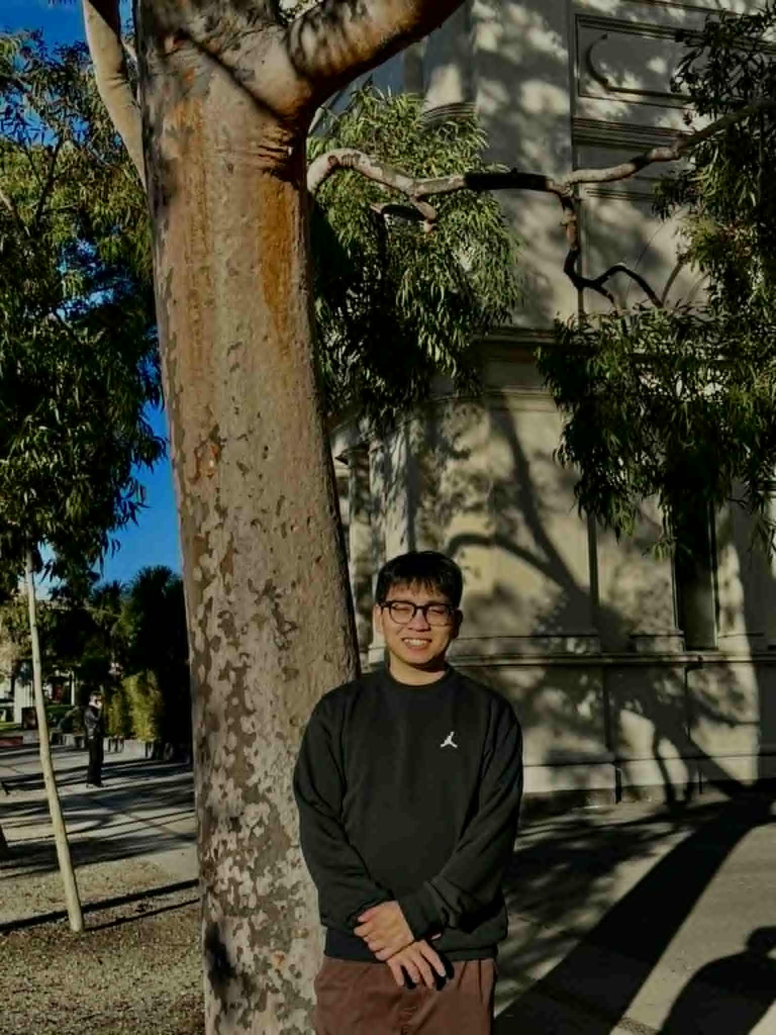 Sanh "Justin" Dang – Medium