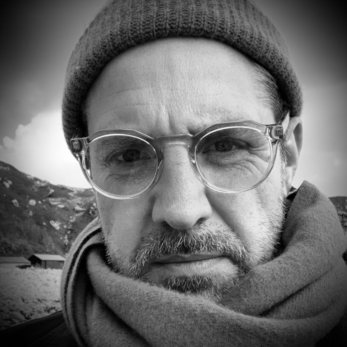 Ross Cleaver – Medium