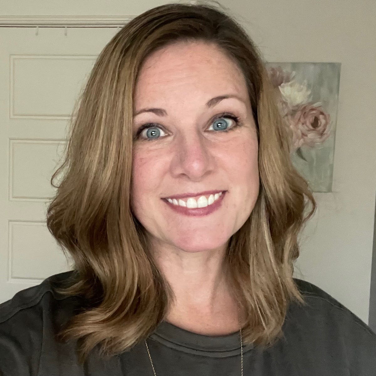 Kelly Decoteau – Medium