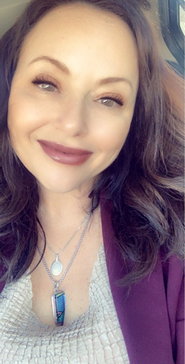 Rebecca Stahl O'Toole – Medium