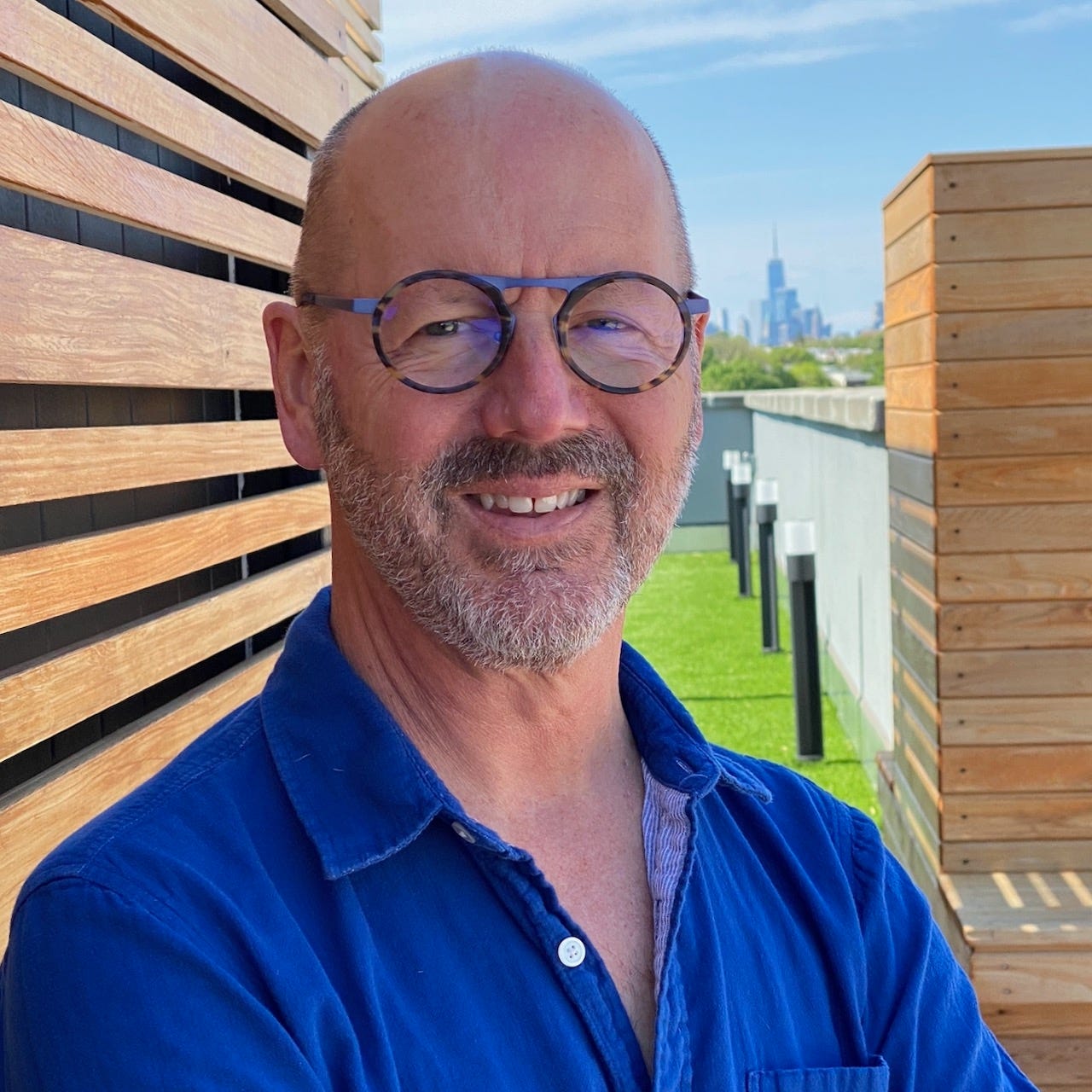 Jay Alexander – Medium