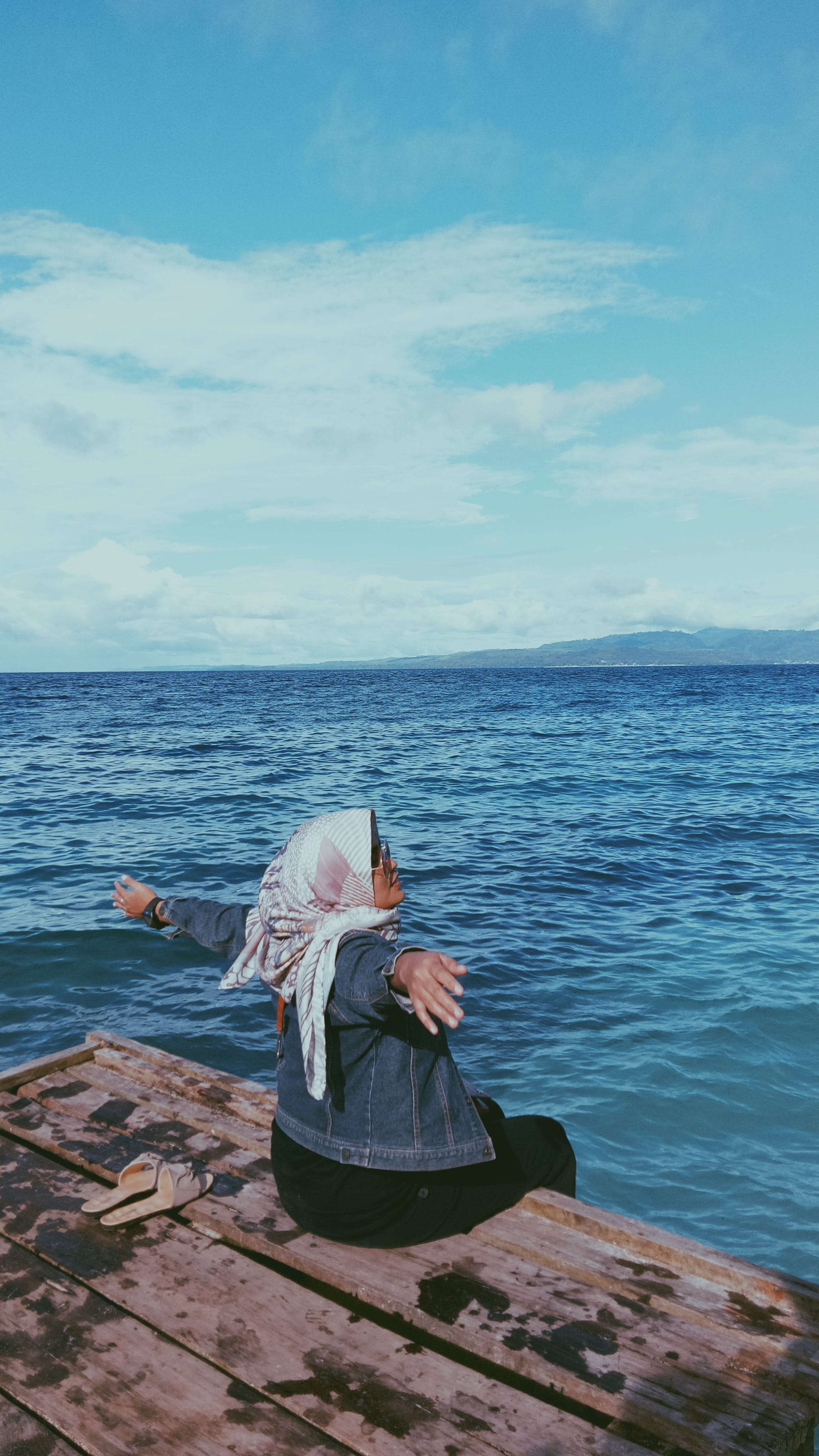 Unhy Sakinah – Medium