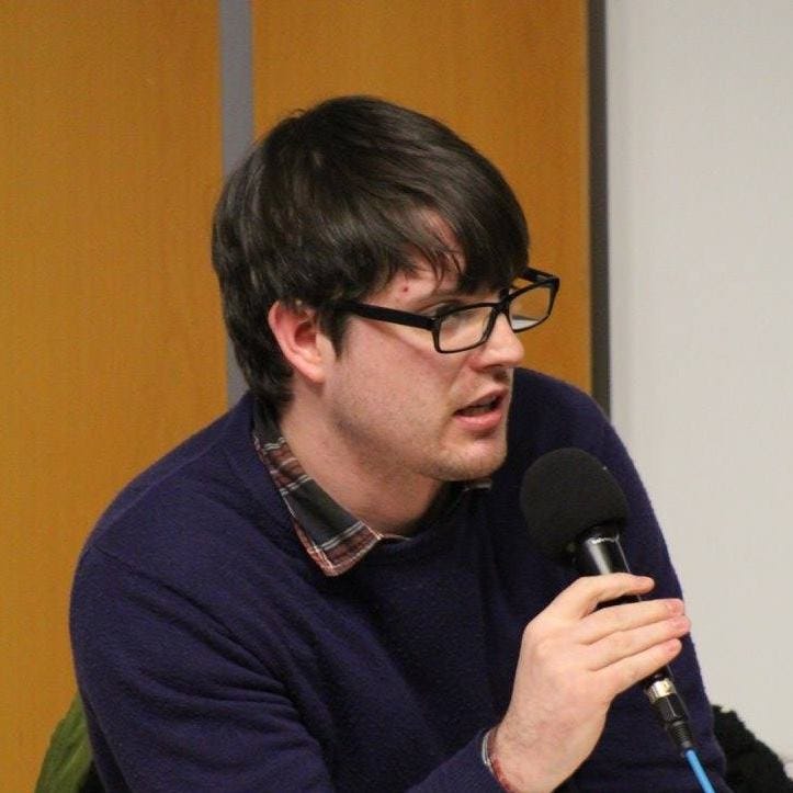 Dan Vevers – Medium