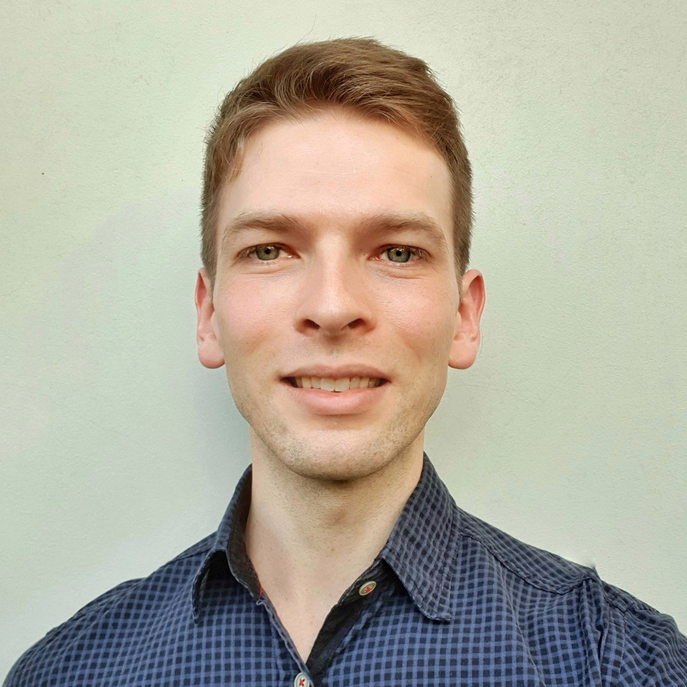 Éverton Bin – Medium
