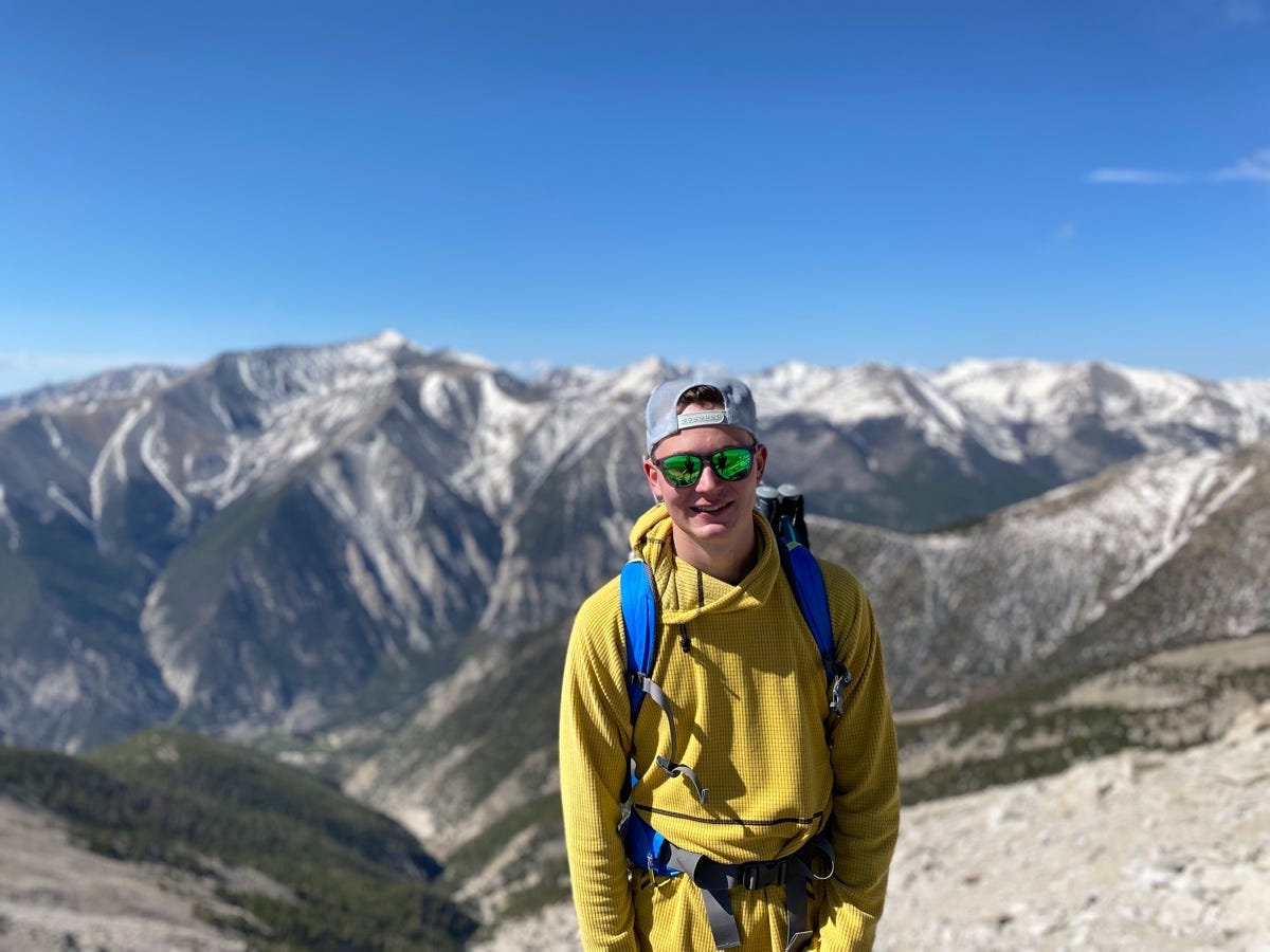 Sam Ivanecky – Medium