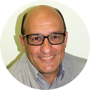 Mauricio Santos – Medium