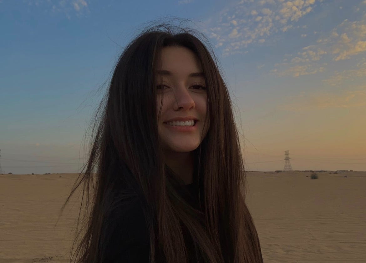 Laila Ibrahim – Medium