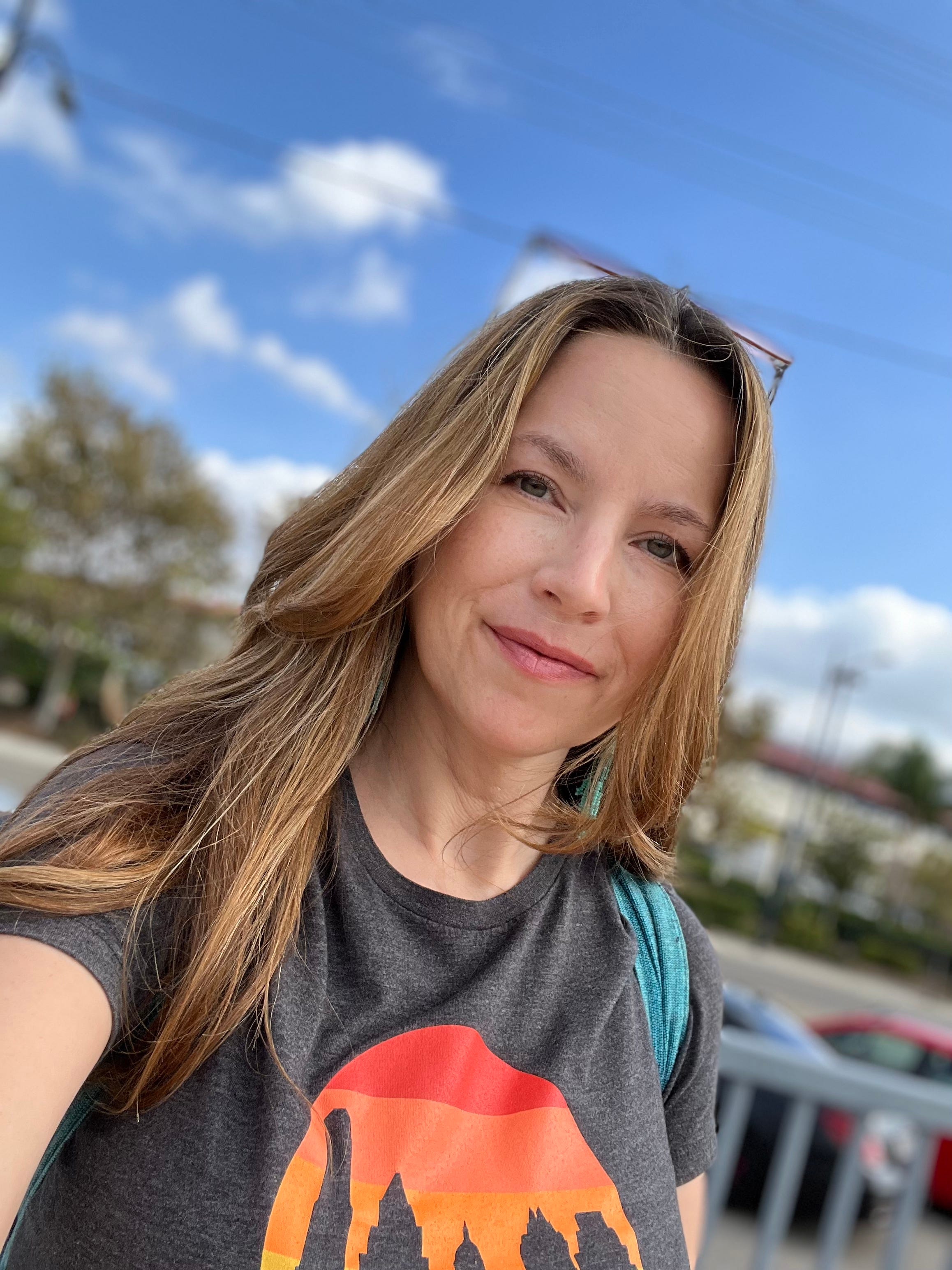 Jamie Lou – Medium
