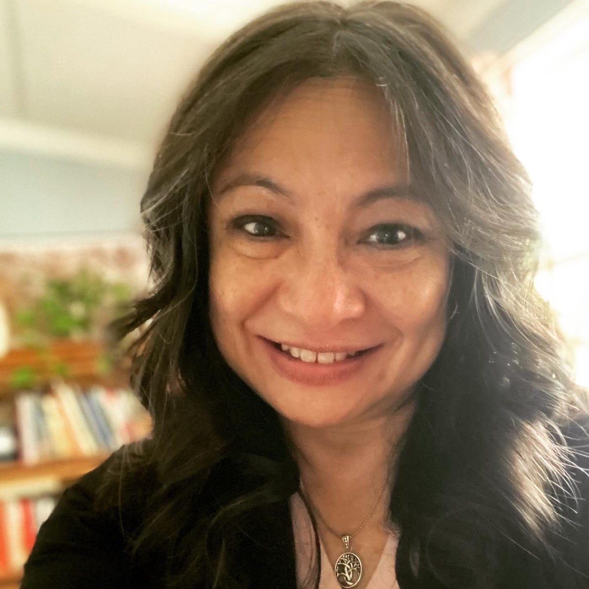 Maria Basile – Medium