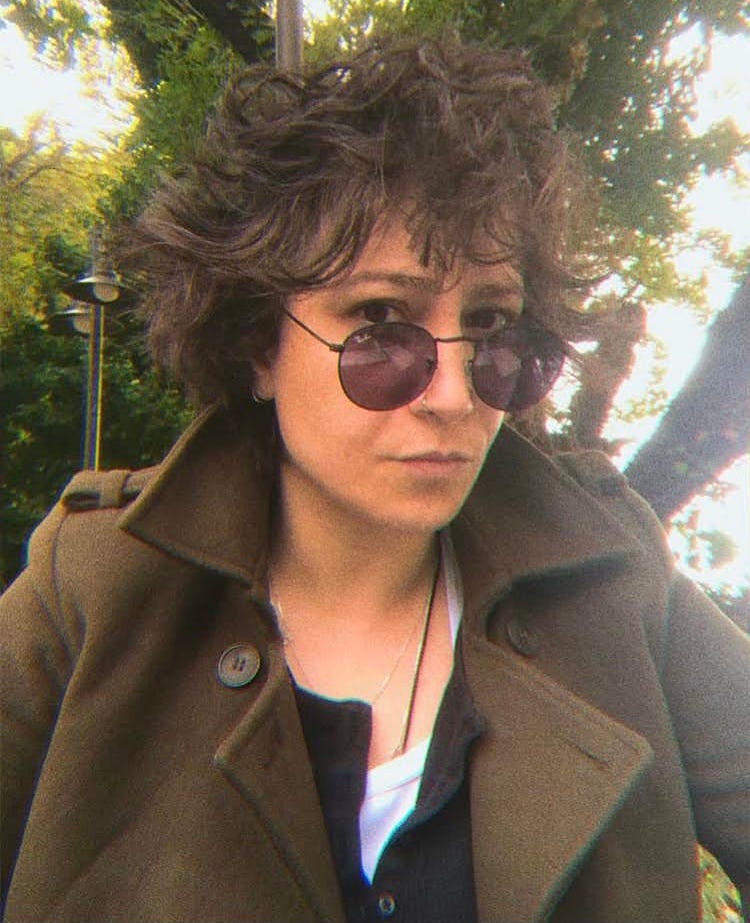 Fulya Turhan – Medium