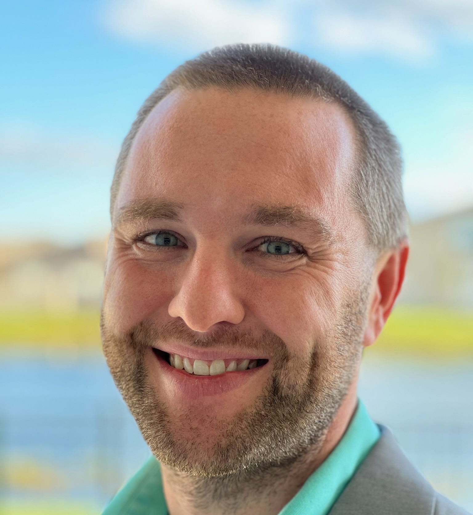 Justin Travis – Medium