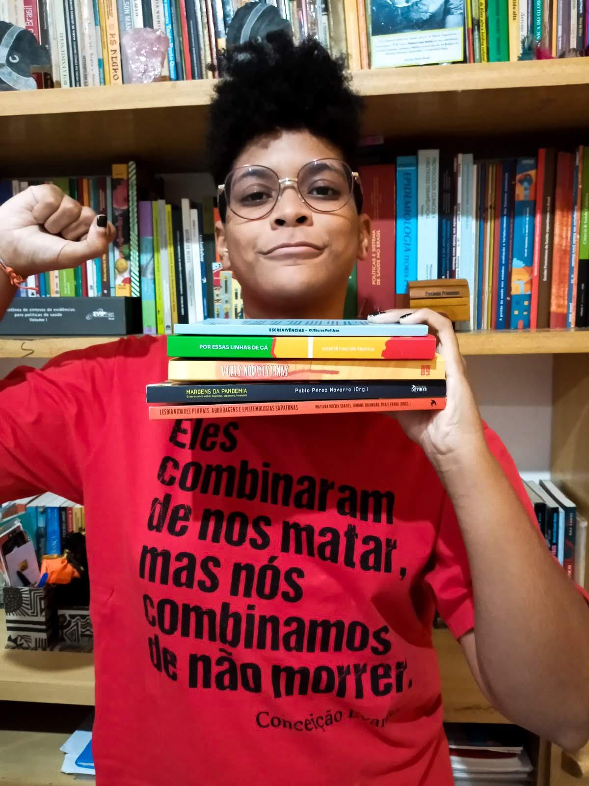 Marília Lira – Medium