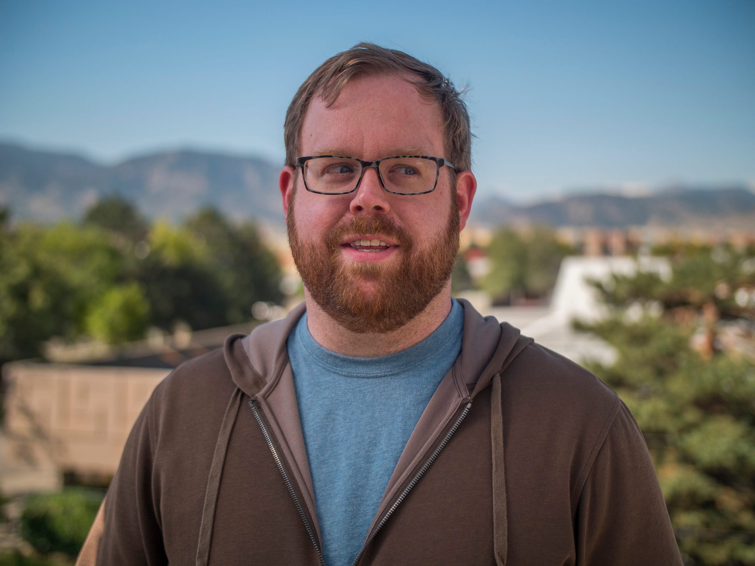 Chris Bonnell – Medium