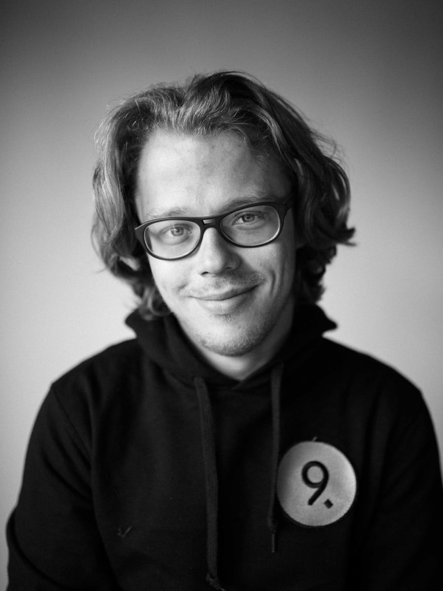 Ivan Kravtsov – Medium