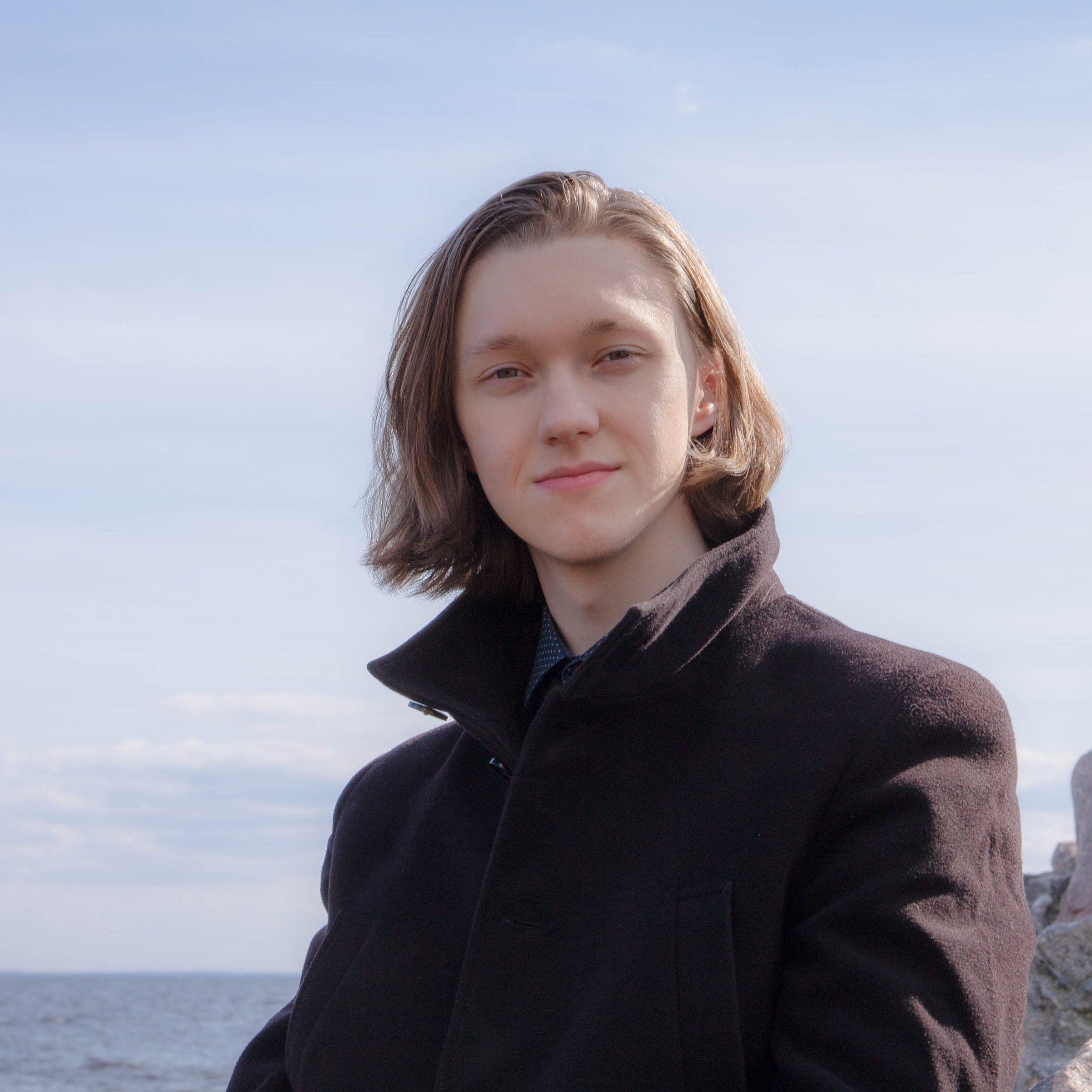 Max Pechorin – Medium