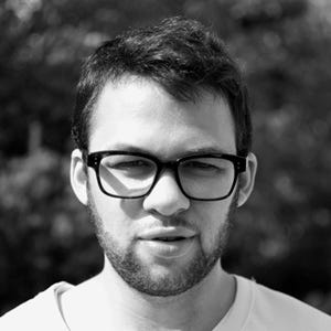 Sam Lucas – Medium