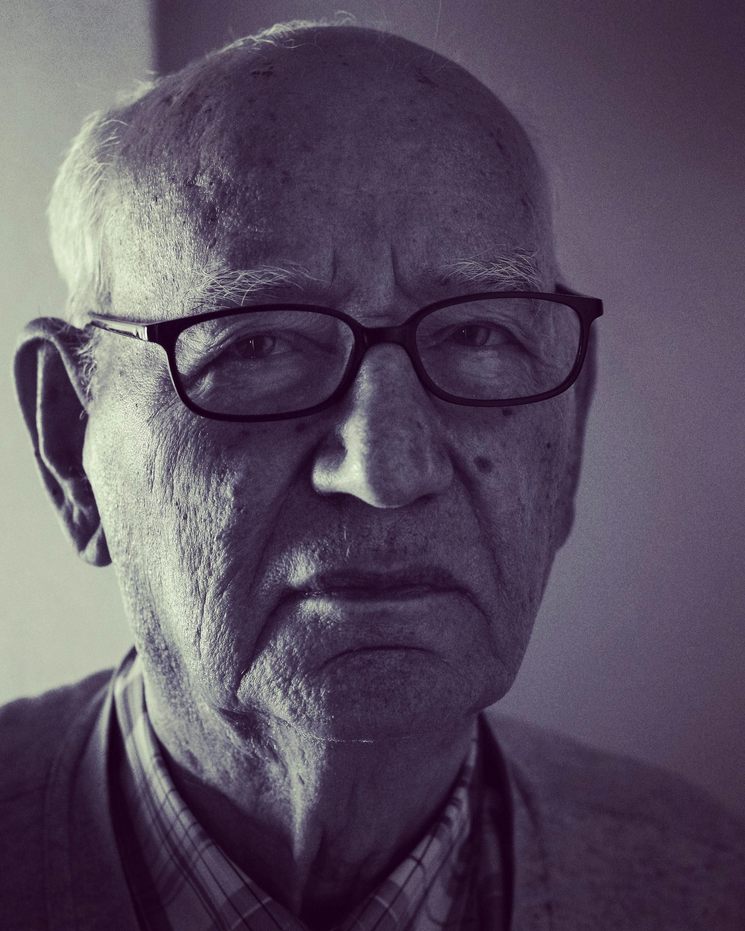Barry Ives – Medium