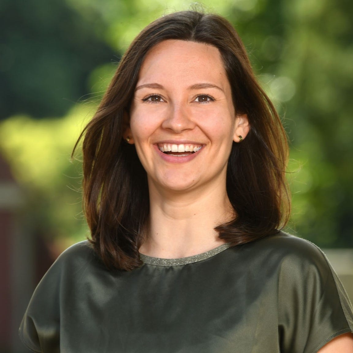 Angela Honegger – Medium