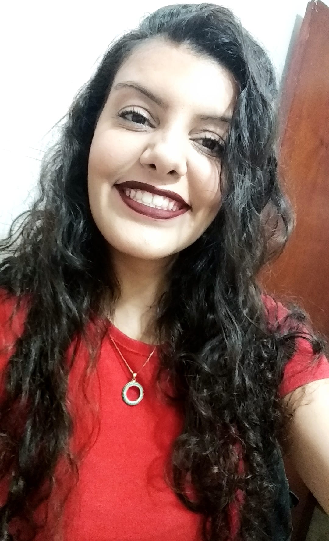Tainara Assis – Medium