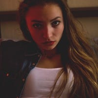 Ann James – Medium