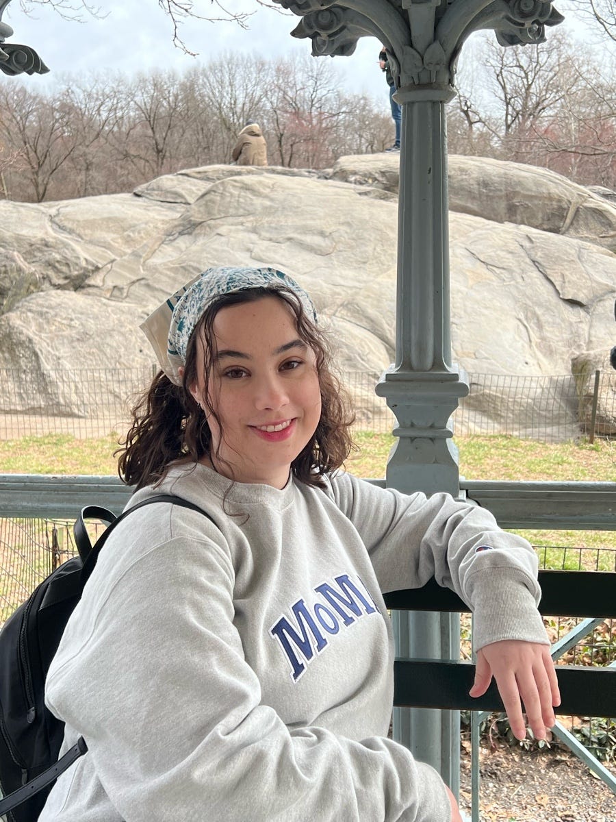 Gillian Foster – Medium