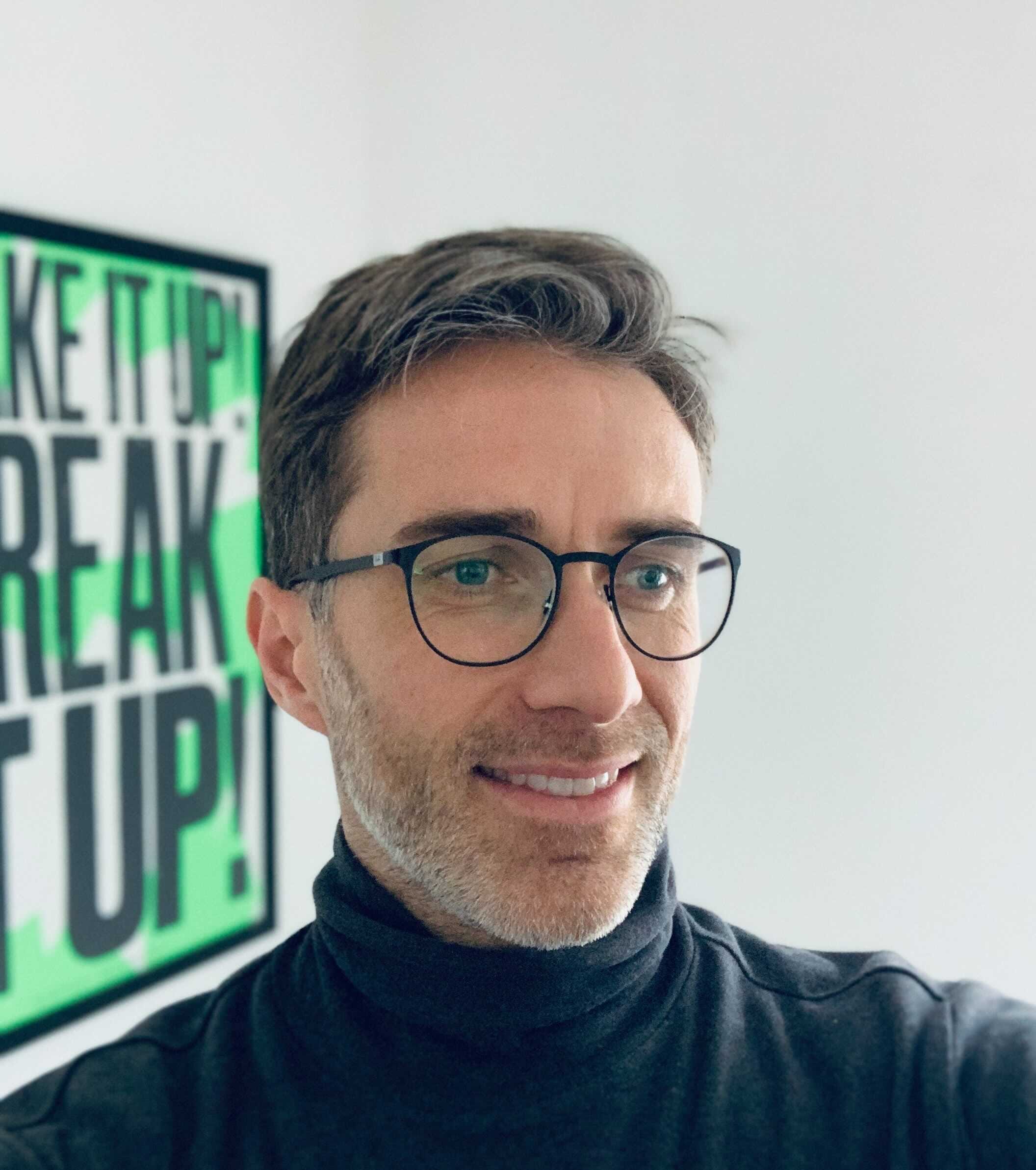 Dean James Renphrey – Medium
