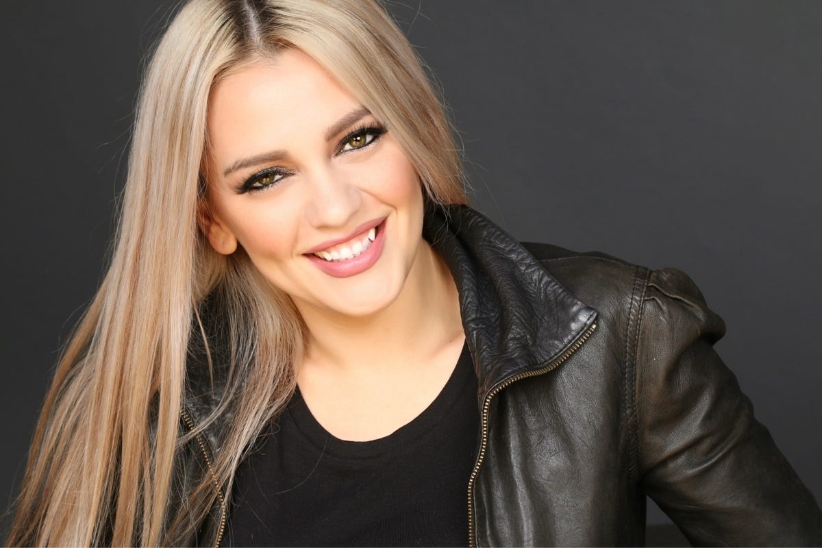 Victoria Wallace – Medium