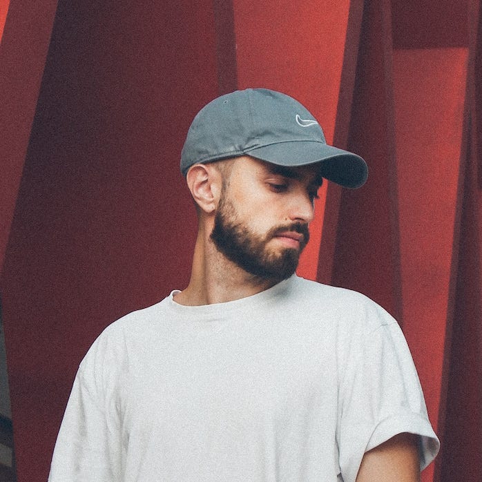 Alejandro Marco – Medium