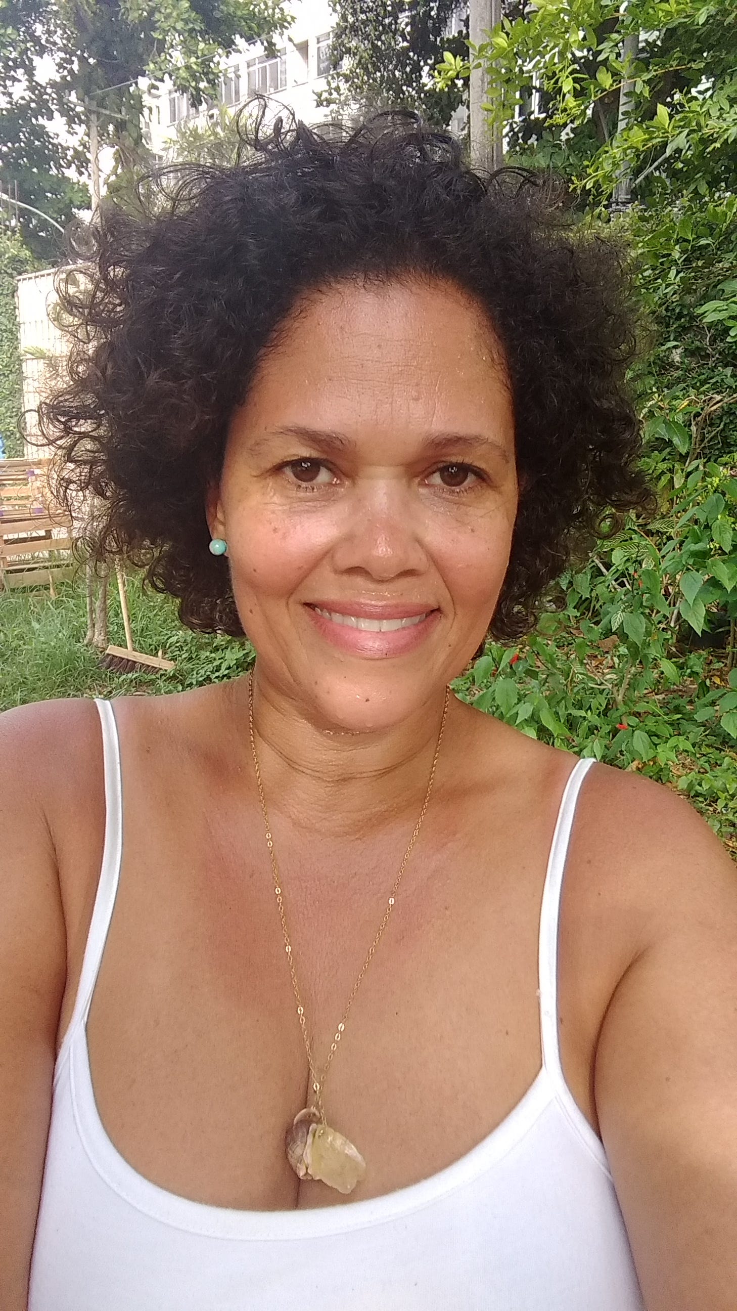 Claudia Freitas Humia – Medium