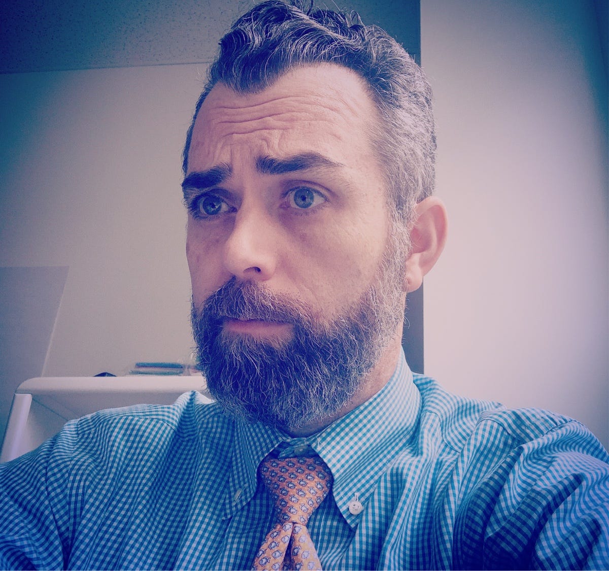 Mat dos Santos – Medium