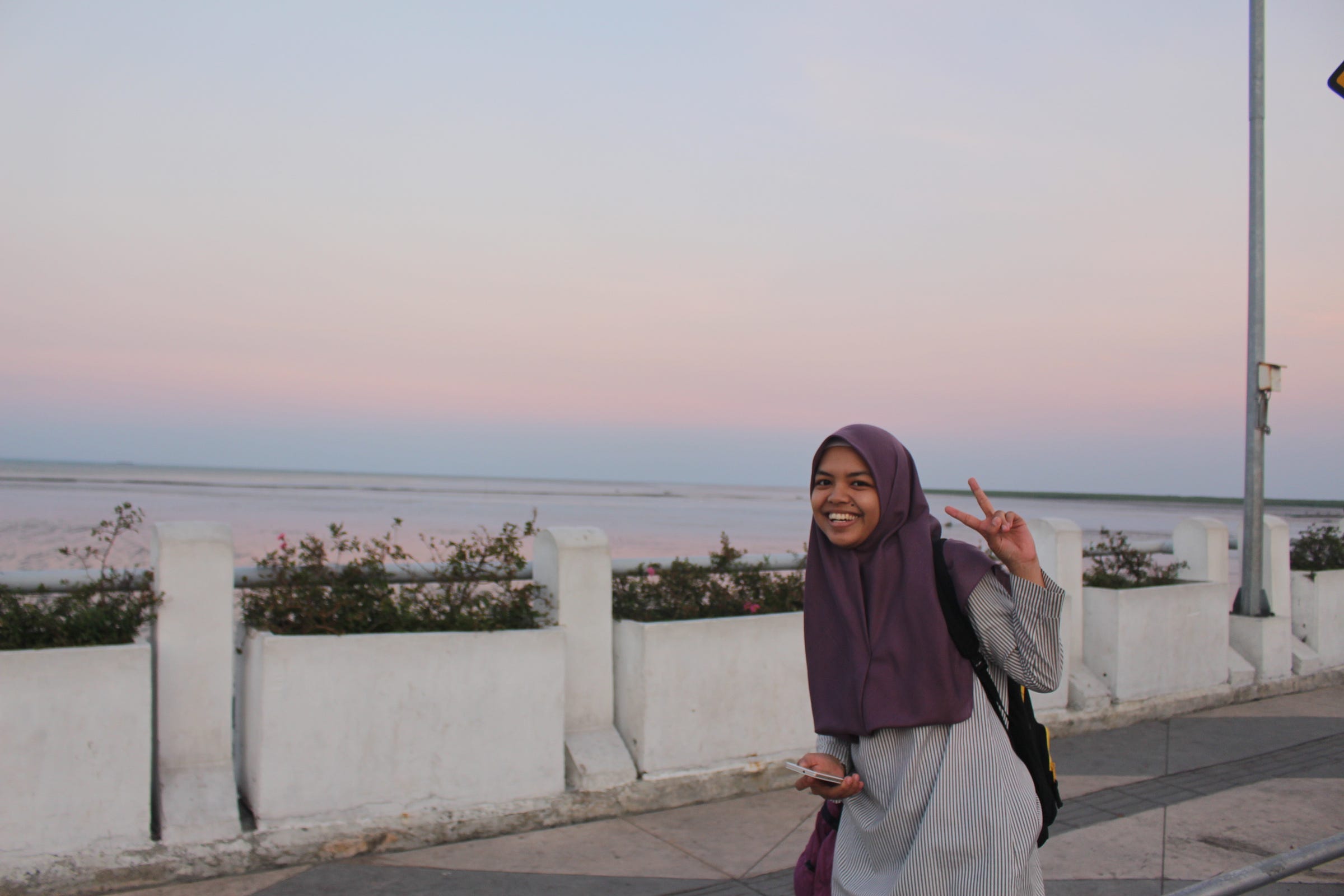 Diyanah Shabitah – Medium