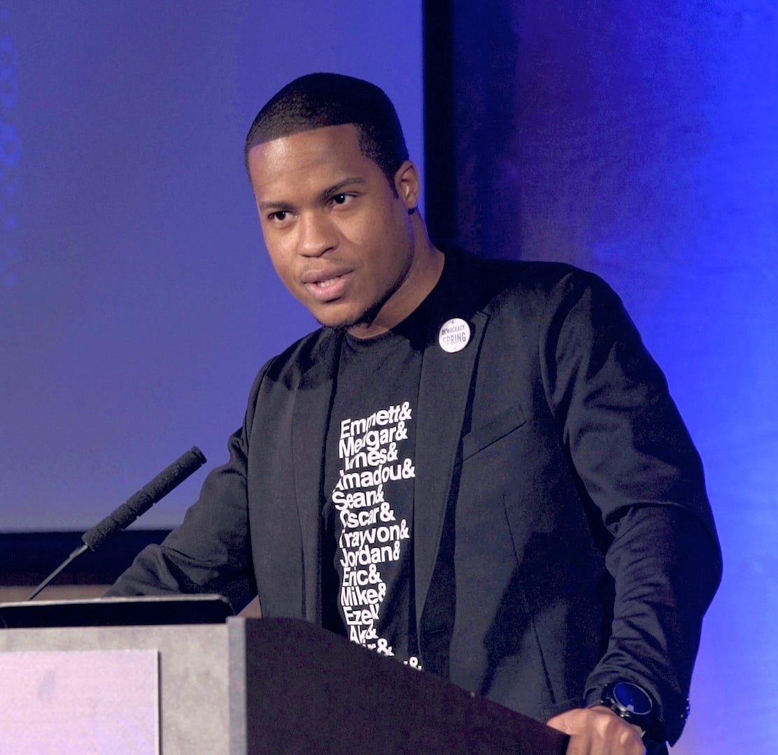 Renaldo Pearson – Medium