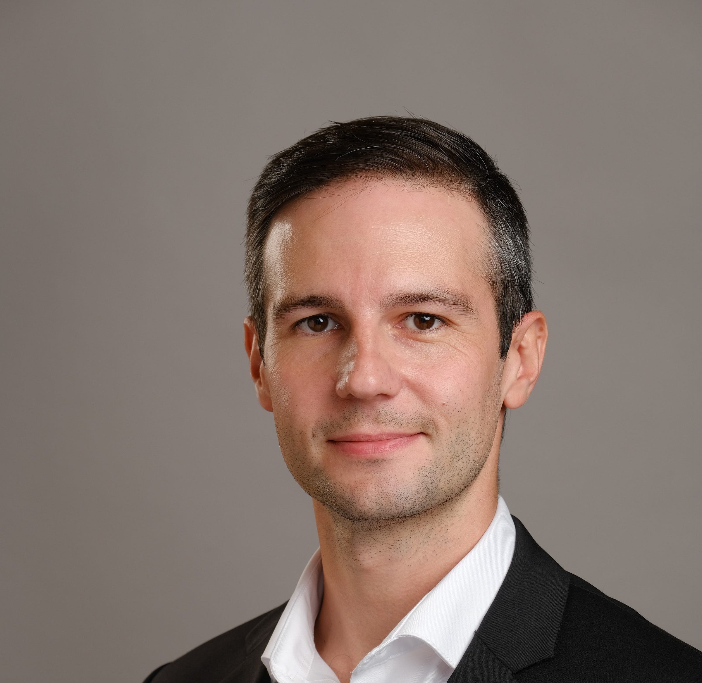 About – Phillip Mardakis – Medium