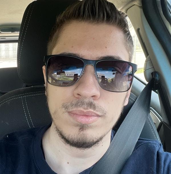 Ronald Lopes – Medium