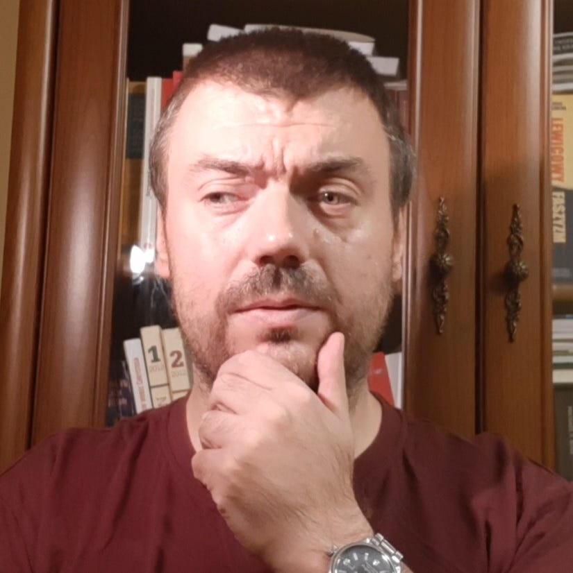 Marcin Królik – Medium