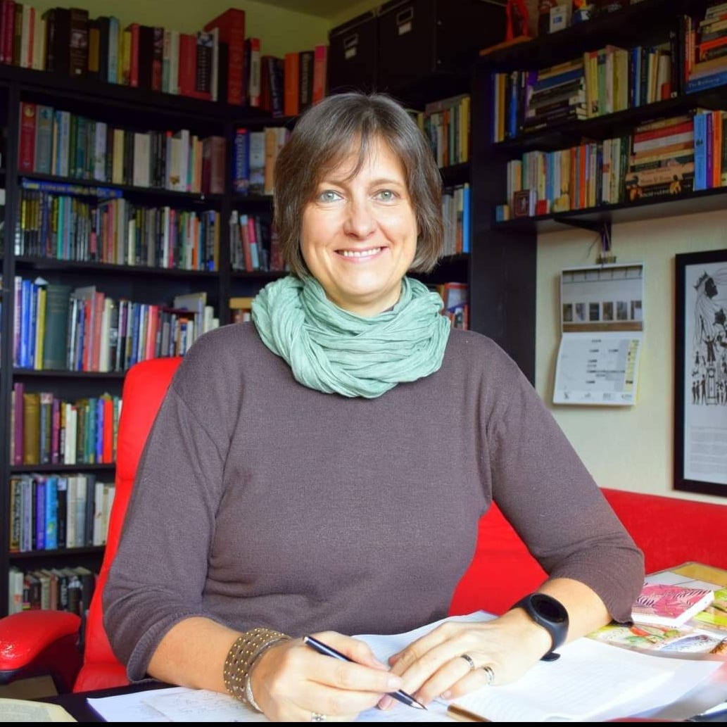 Amelia Marriette – Medium