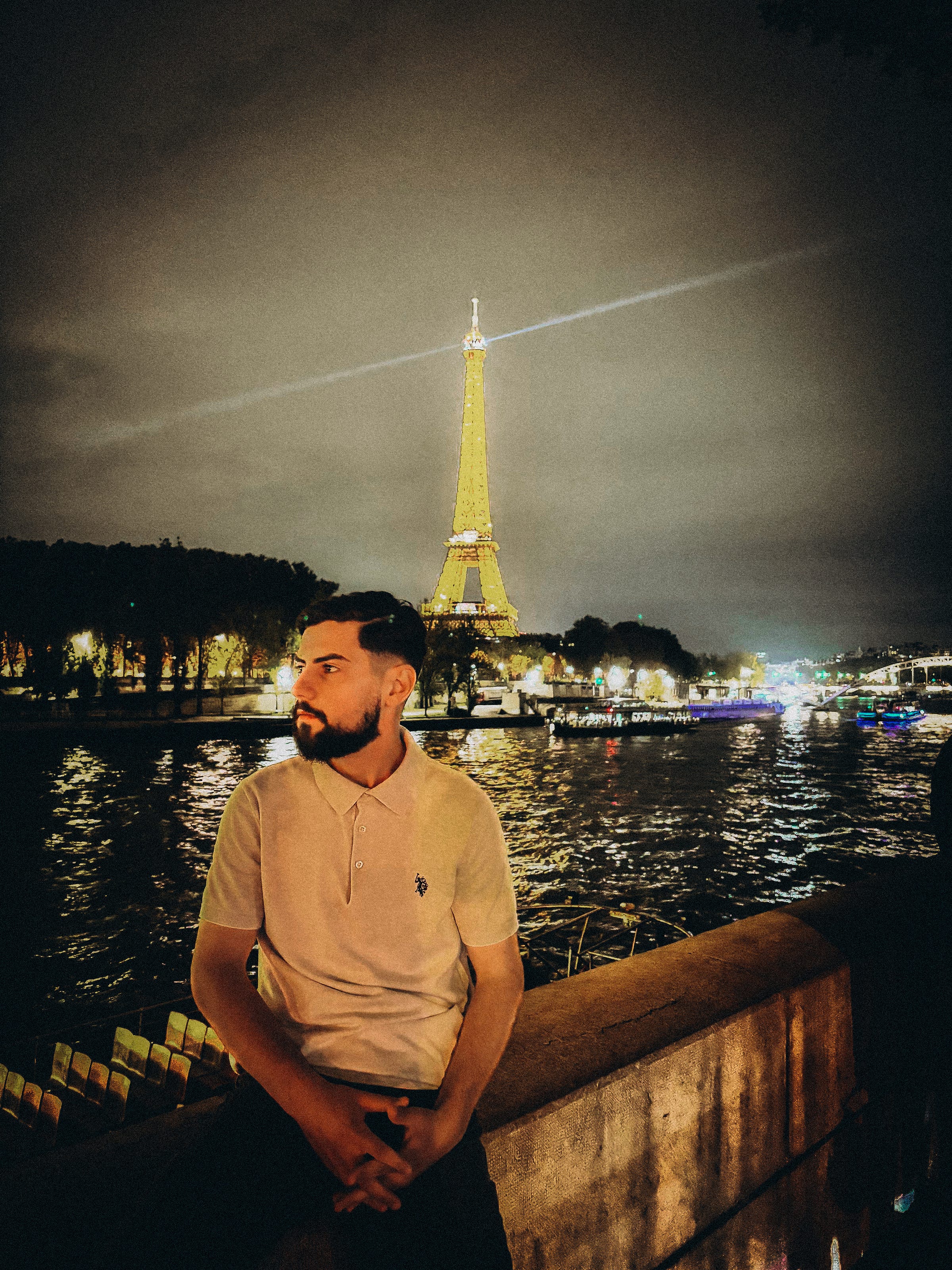 Eduard The Creator – Medium