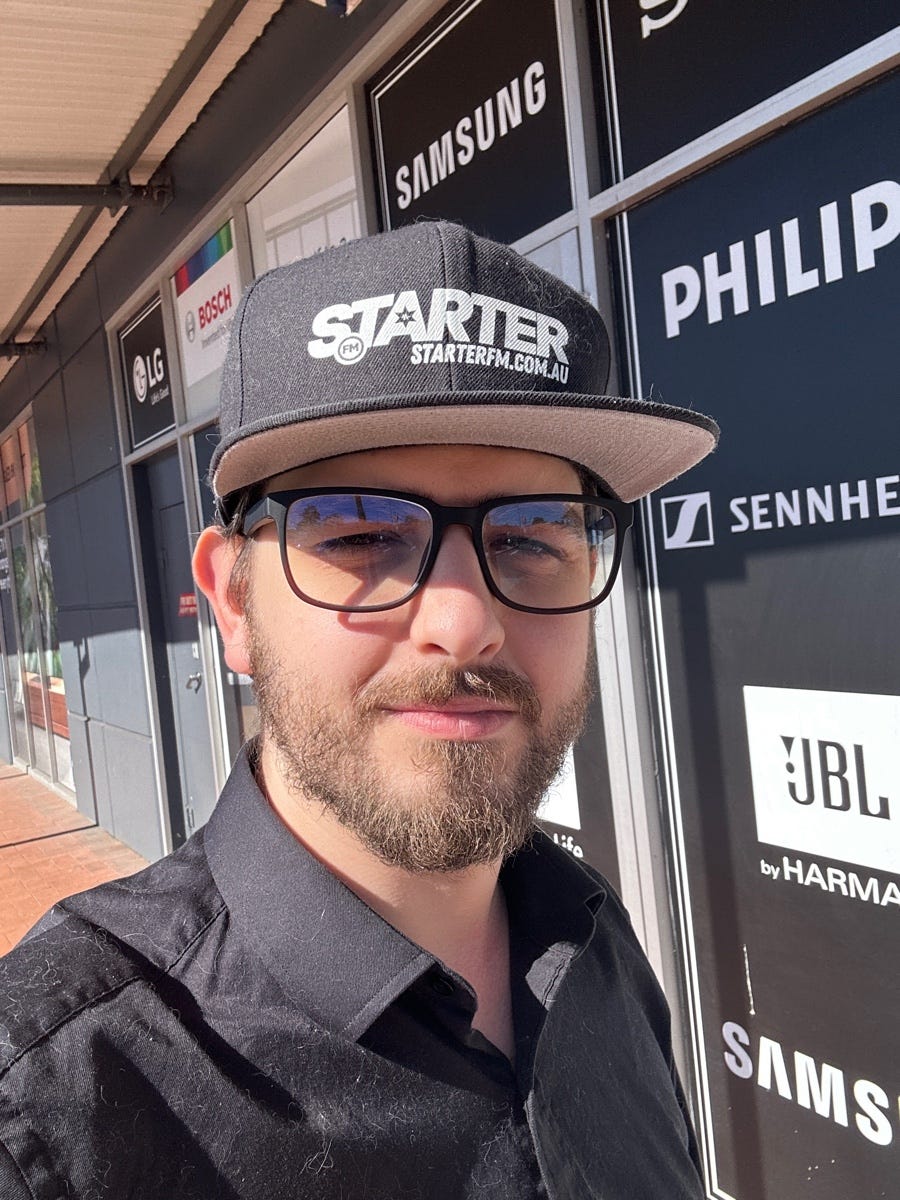 Daniel Warren – Medium