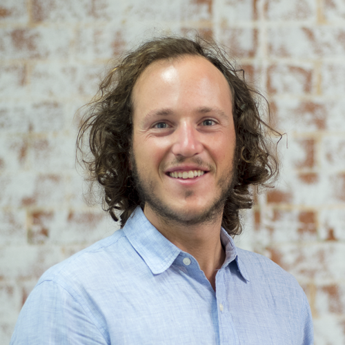 Elliot Sperling – Medium