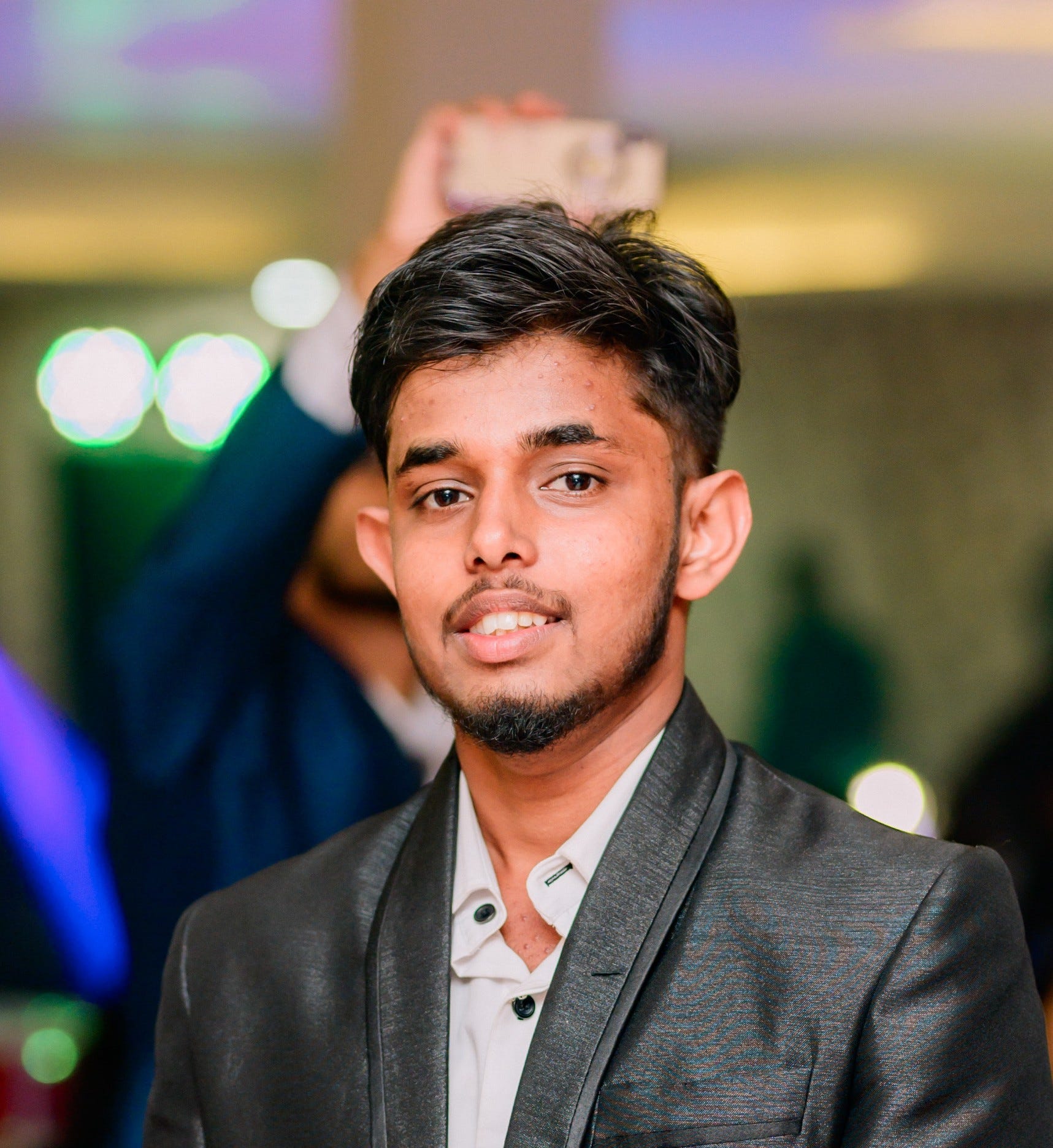 Dharaka Deshan – Medium