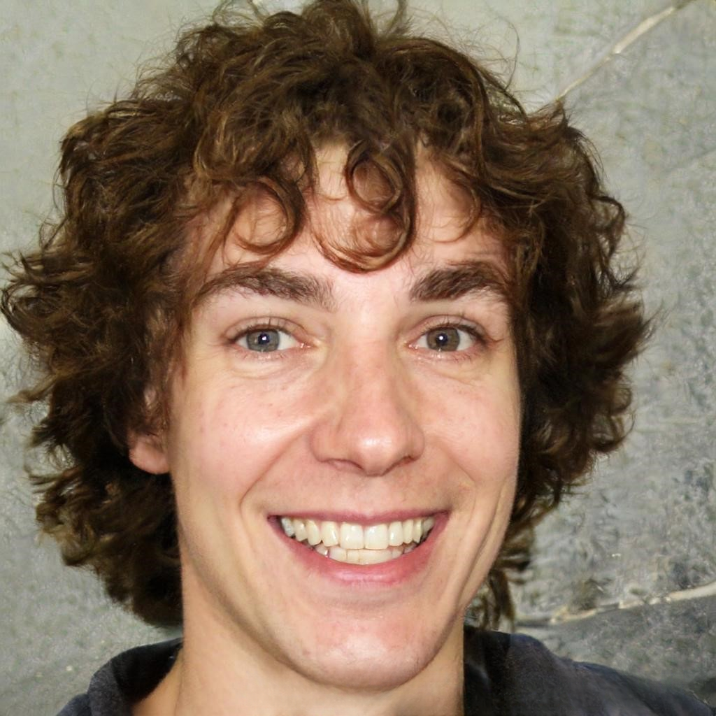 Alex Greenway – Medium