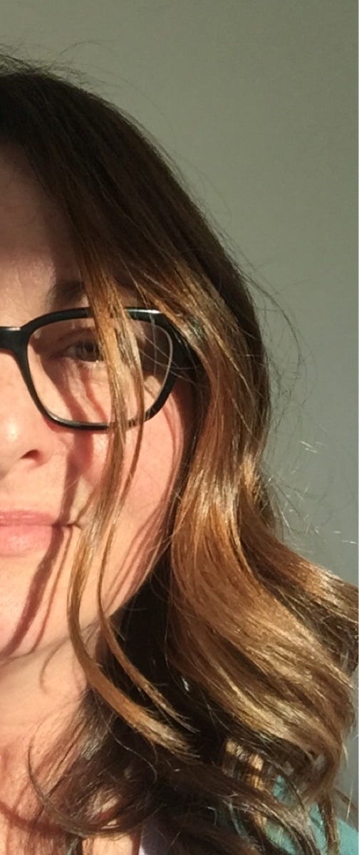 Elisa Tyler – Medium