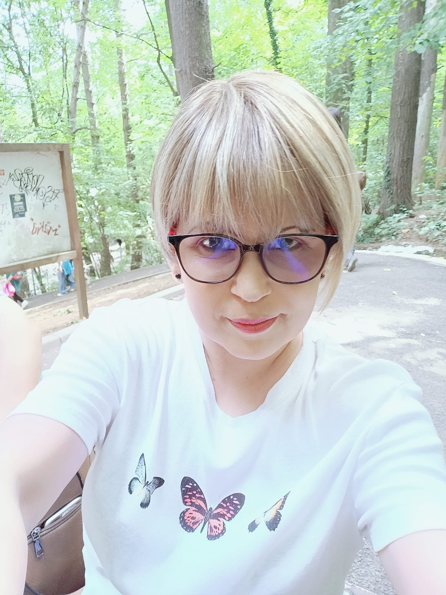 Simona Anca – Medium