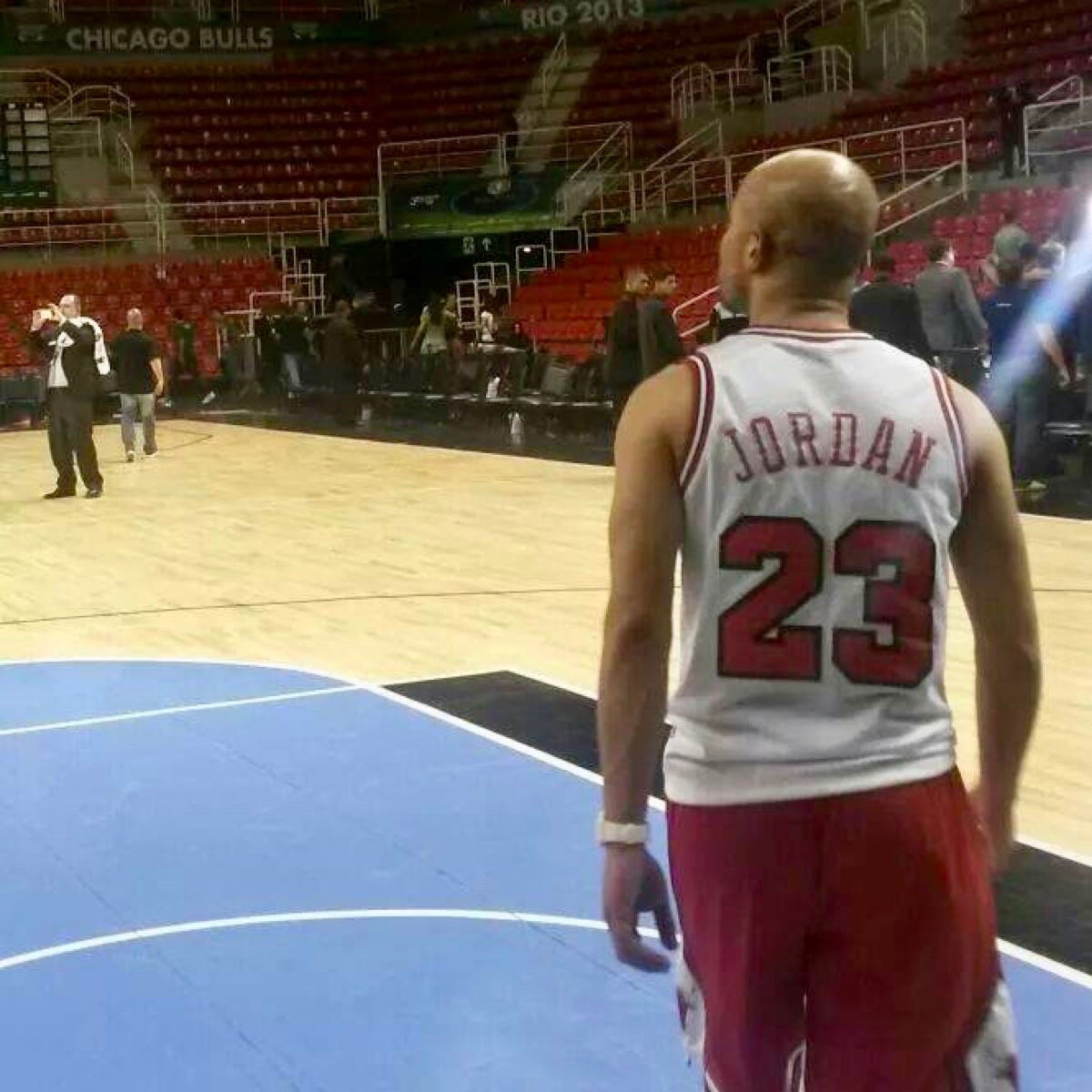 Jay Ernani Vidal – Medium