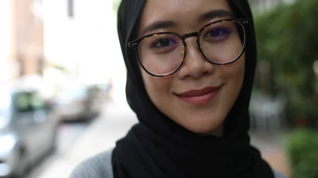 Nafisat Ibrahim – Medium