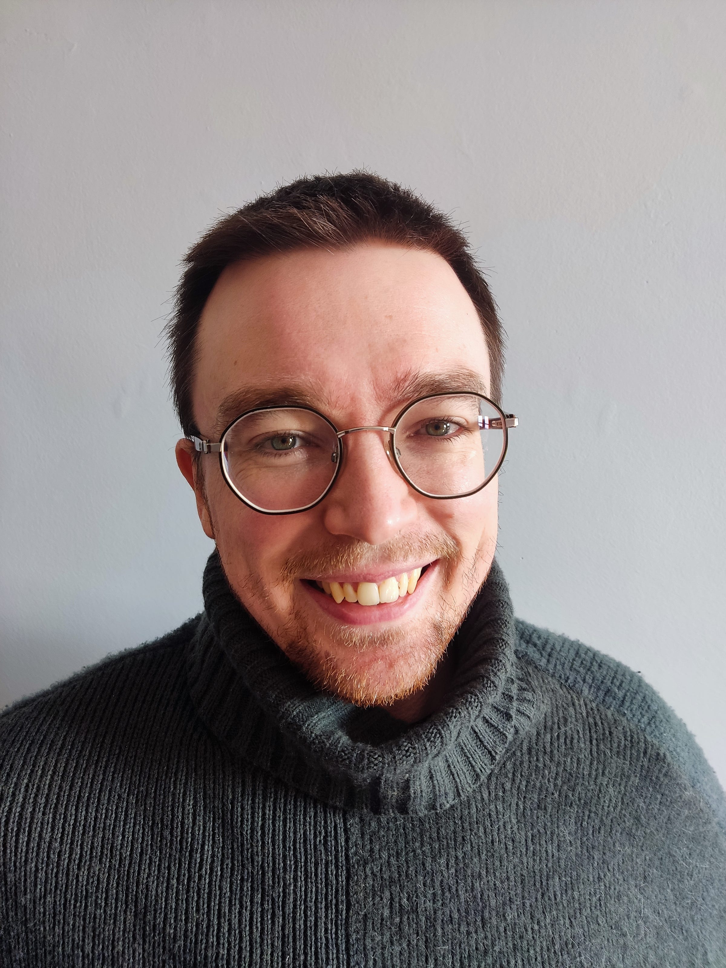 Roy B – Medium