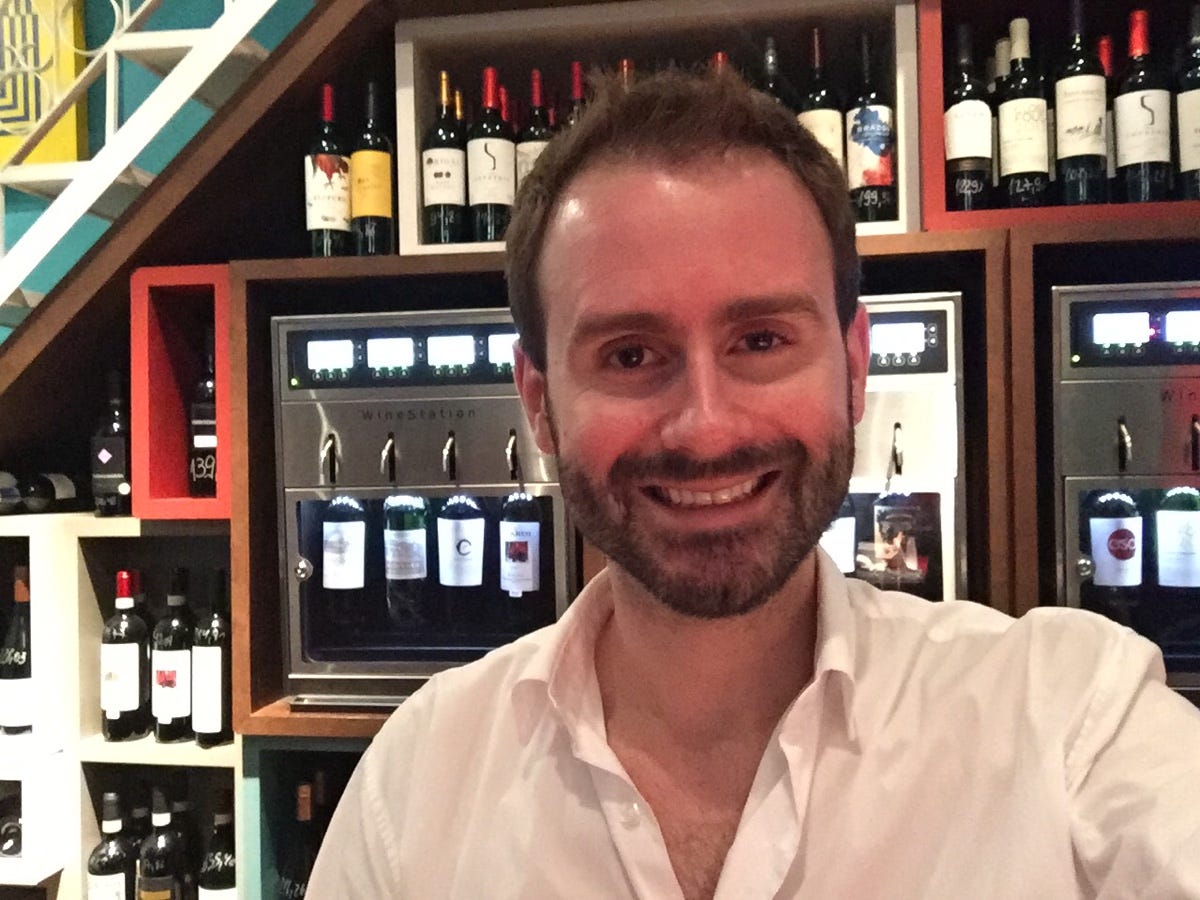 Demian Andrade – Medium