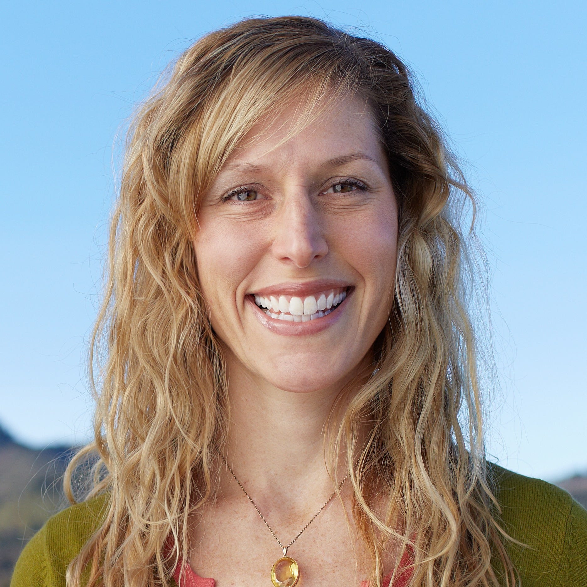 Amy Klement – Medium