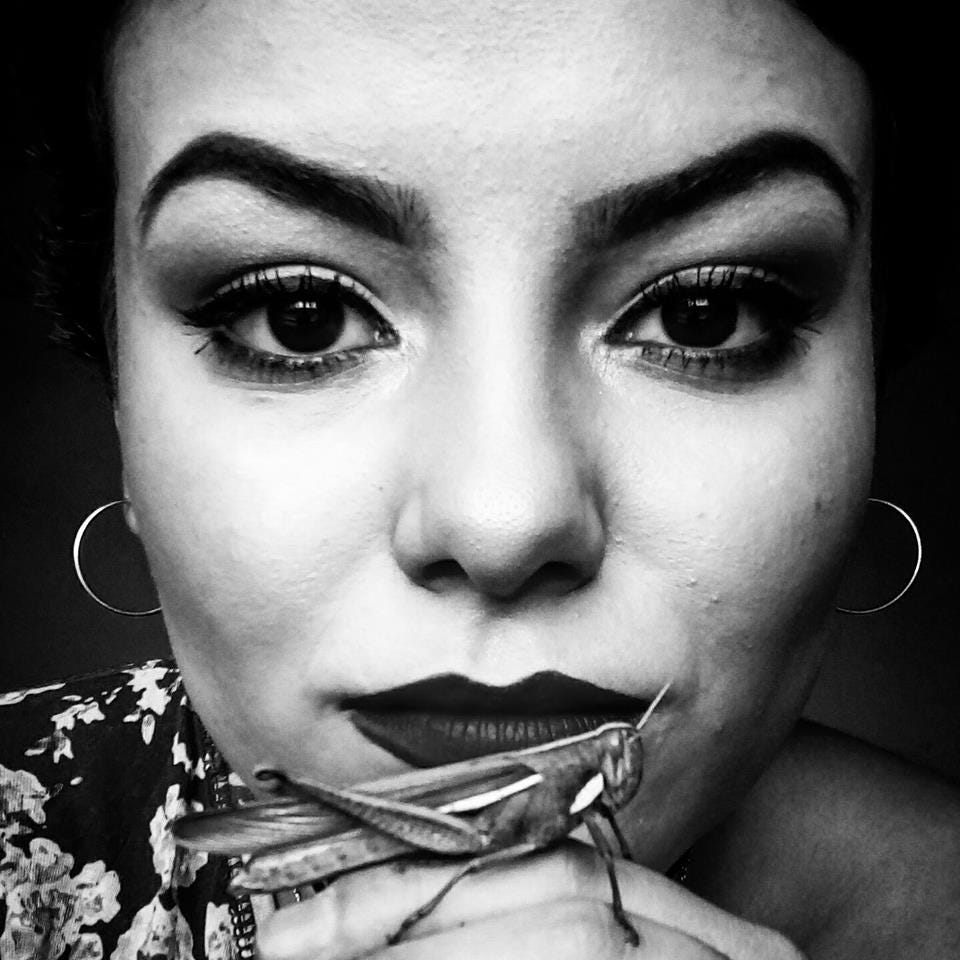 Amanda de Almeida – Medium